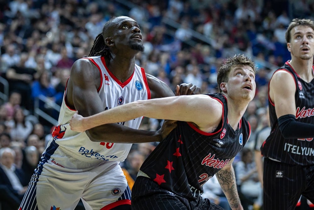 Jerry Boutsiele et Axel Bouteille en finale de la FIBA Europe Cup
