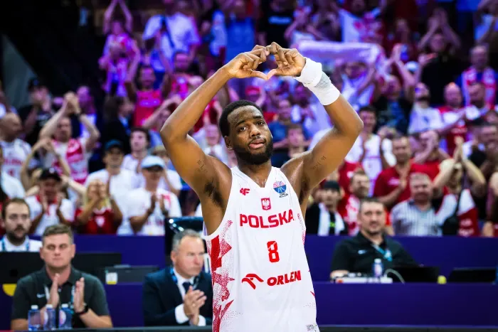 Géant avec la Pologne, le naturalisé Jordan Loyd ennemi public numéro ...