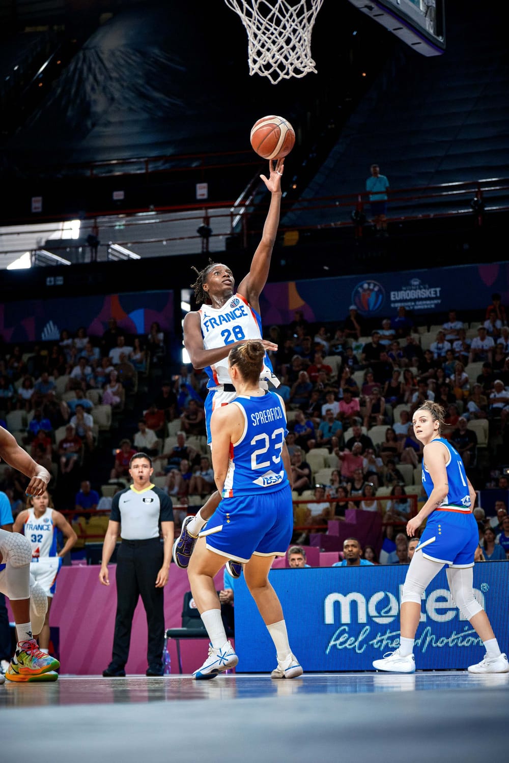 EuroBasket féminin : Pas de médaille, les Bleues sont redescendues sur ...