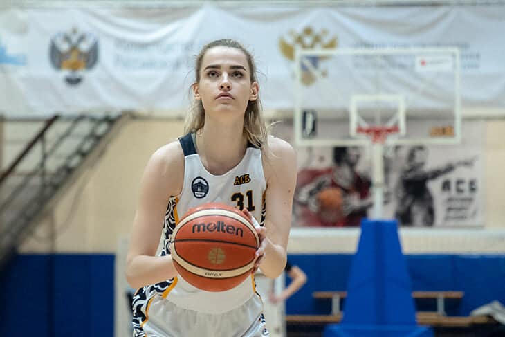 Russie : Kristina Gulina, basketteuse de talent et star de TikTok ...