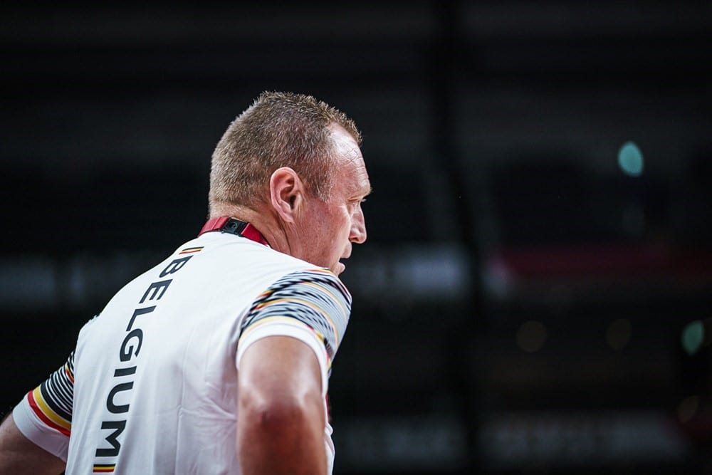 Ancien coach de la Belgique et de Saint-Amand, Philip Mesdagh raconte ...