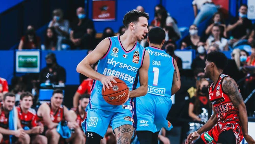 Après l’Australie et la draft NBA, direction Baskonia pour Hugo Besson ...