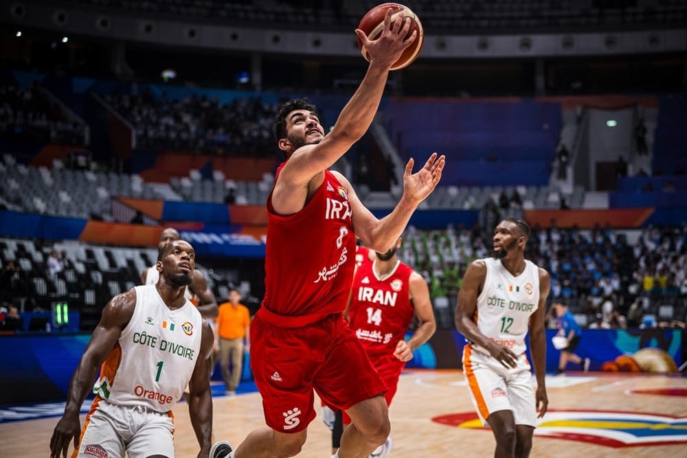 Vidéo : les 15 points du phénomène iranien Mohammad Amini, 18 ans ...