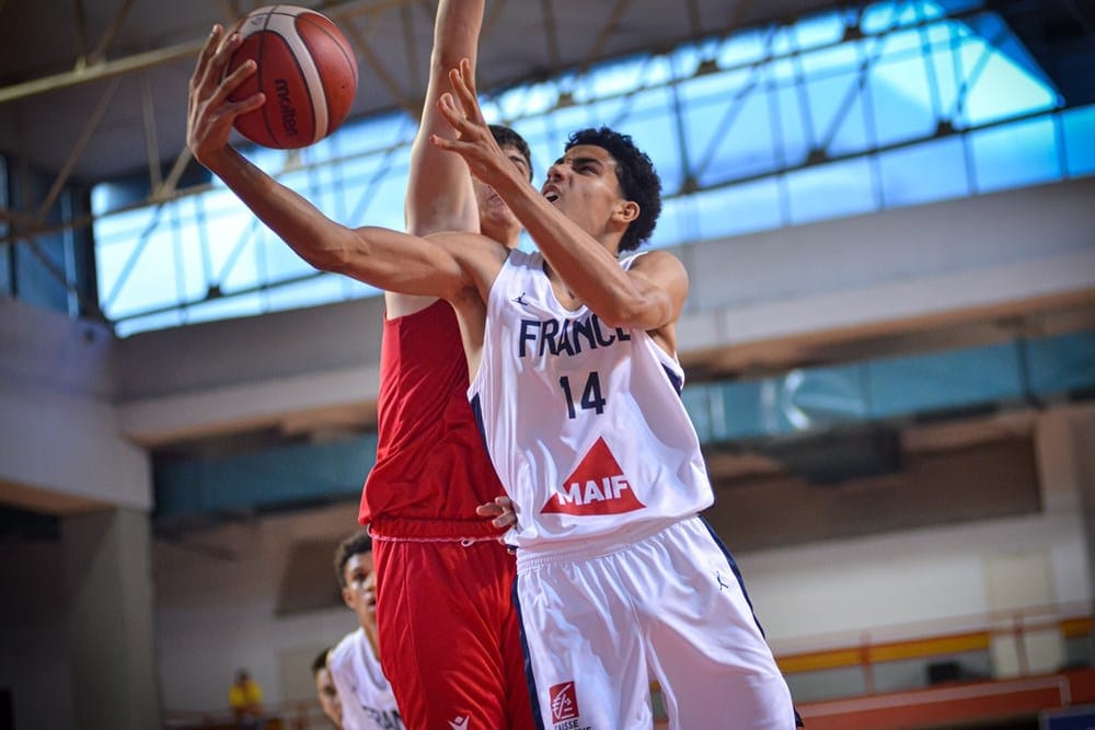 NM1 : Soir de premières pour le Pôle France et le très jeune Nathan ...